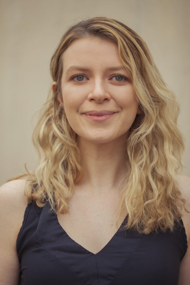 Elizabeth Byrne – enCAST.pro